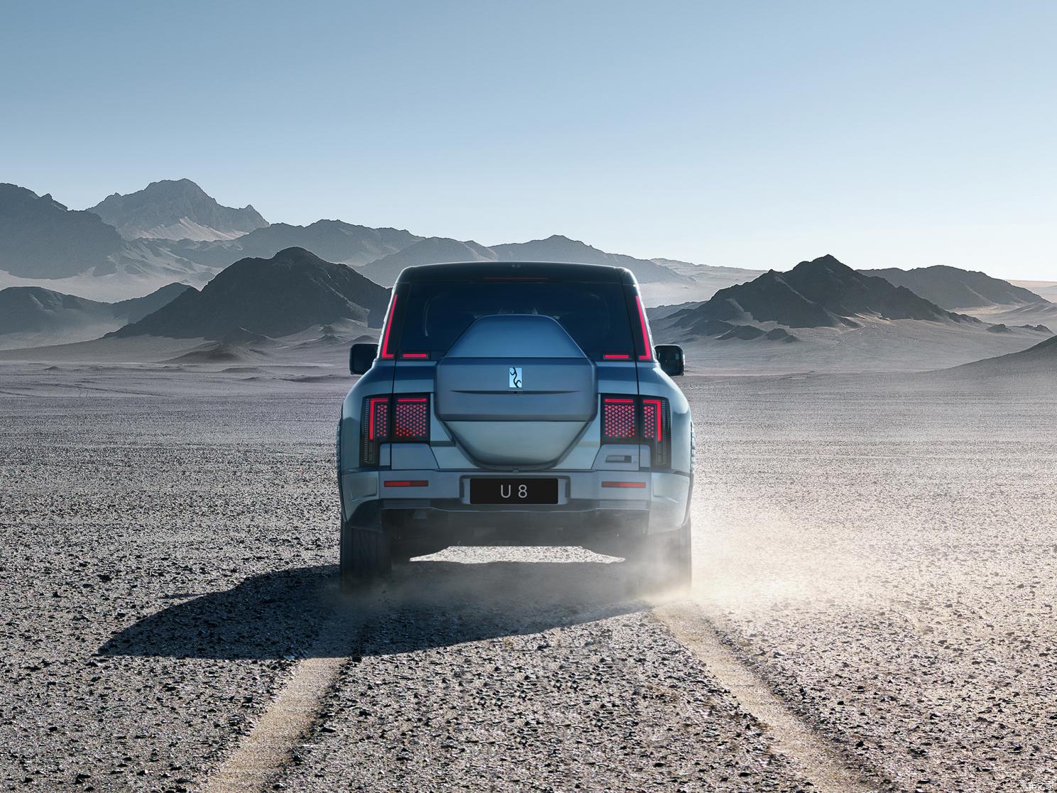 BYD's YangWang U8 Launched in China with 1100 HP and four motors