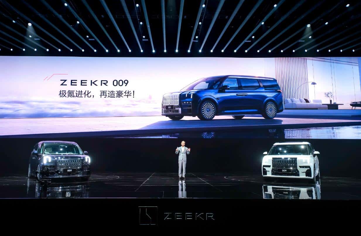 Zeekr 009 Rolled off Production Line, Set for Delivery