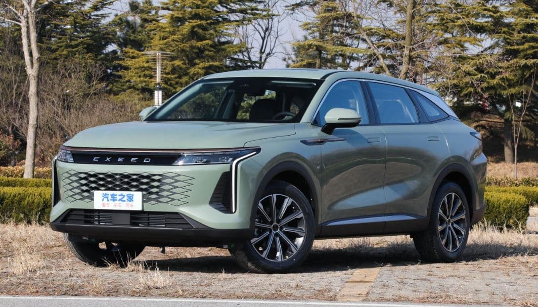 Exeed Yaoguang PHEV Crossover SUV Spied In China