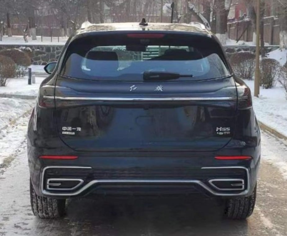 Just What It Needed: Hongqi HS5 SUV Gets A Bigger Grille In China