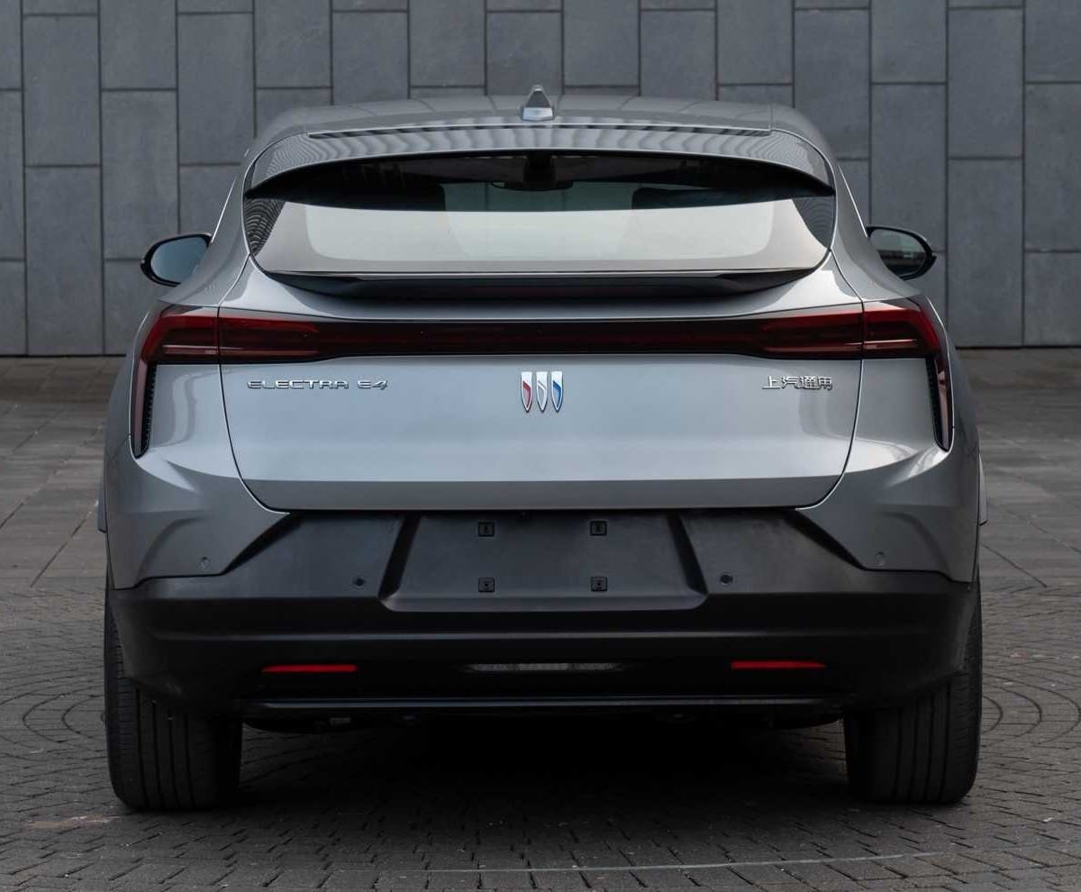 Buick Electra E4 Proves That GM Can Make Attractive Compact EVs