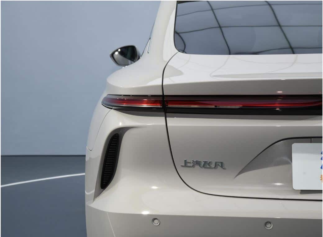 Rising Auto F7 Pre-Sale Starts In China At 41,300 USD With Swappable ...