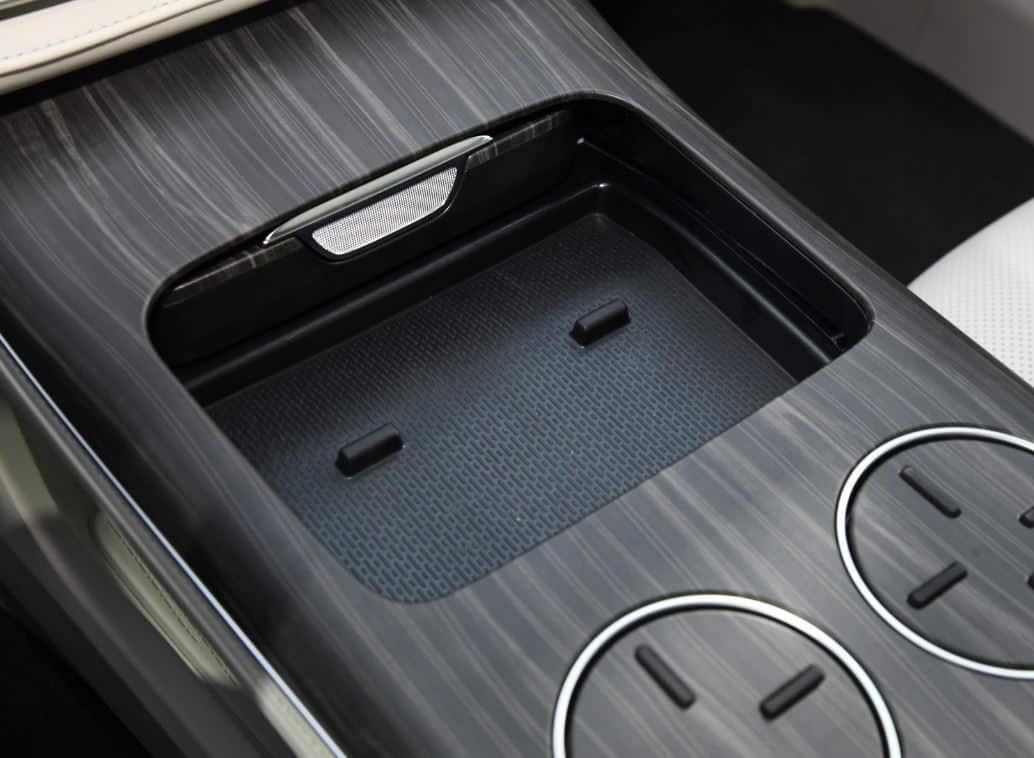 Rising Auto F7 Pre-Sale Starts In China At 41,300 USD With Swappable ...