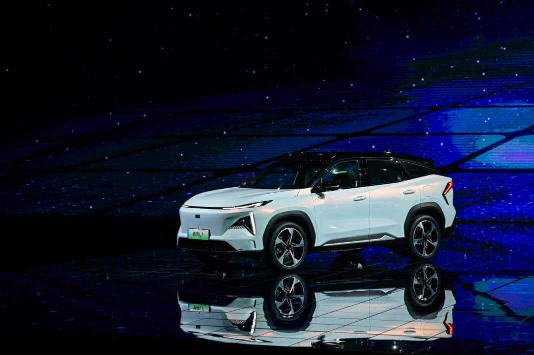 Geely Galaxy L7 SUV launched, starts at $29,000. Galaxy to unveil 7 new ...