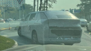 XPeng H93 MPV Spied In China With Quirky Roofline