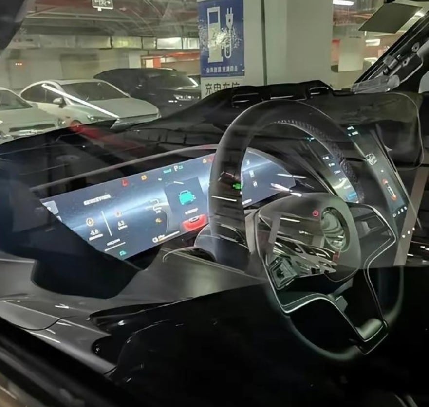 The 1100 HP BYD Yangwang U8: New Photos And Interior Spy Shots