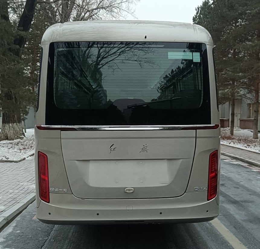 Hongqi QM7 Is A Luxurious 23-Seat Bus For China