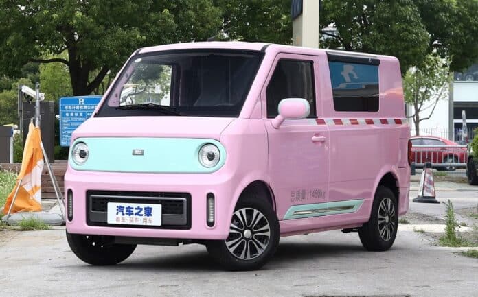 Alibaba-backed EV maker launches the cutest minivan in China for $4,200