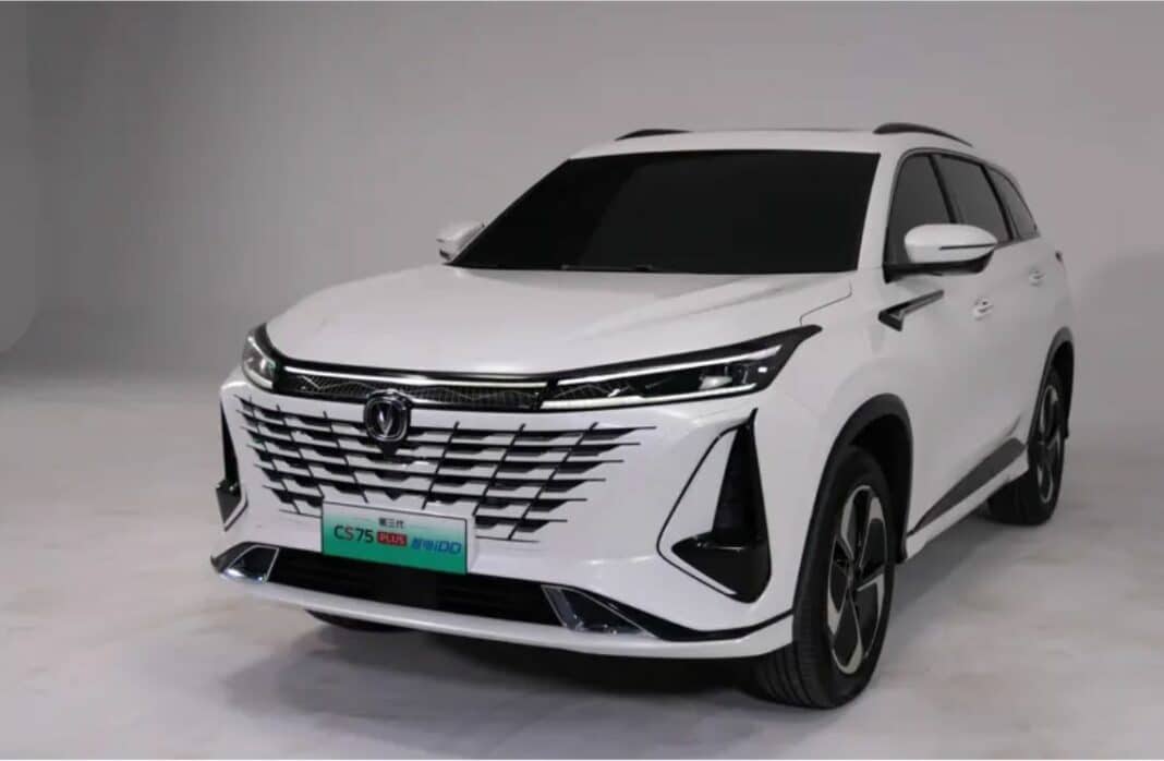 New Changan CS75 Plus iDD plug-in hybrid compact SUV unveiled in China