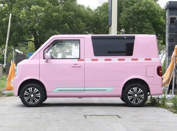 Alibaba-backed EV maker launches the cutest minivan in China for $4,200