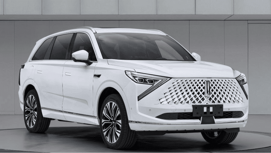 Wey Lanshan DHT-PHEV interior unveiled in China with a huge screen