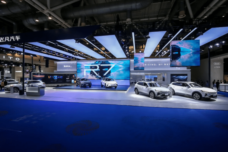 Rising Auto F7 from SAIC launched in China with swappable batteries ...