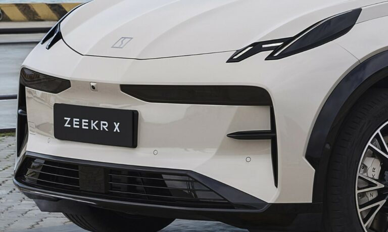 Zeekr X New Photos And Colors Unveiled