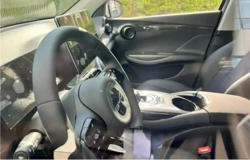 2023 BYD e2 electric hatchback with an 8-in-1 electric powertrain will ...