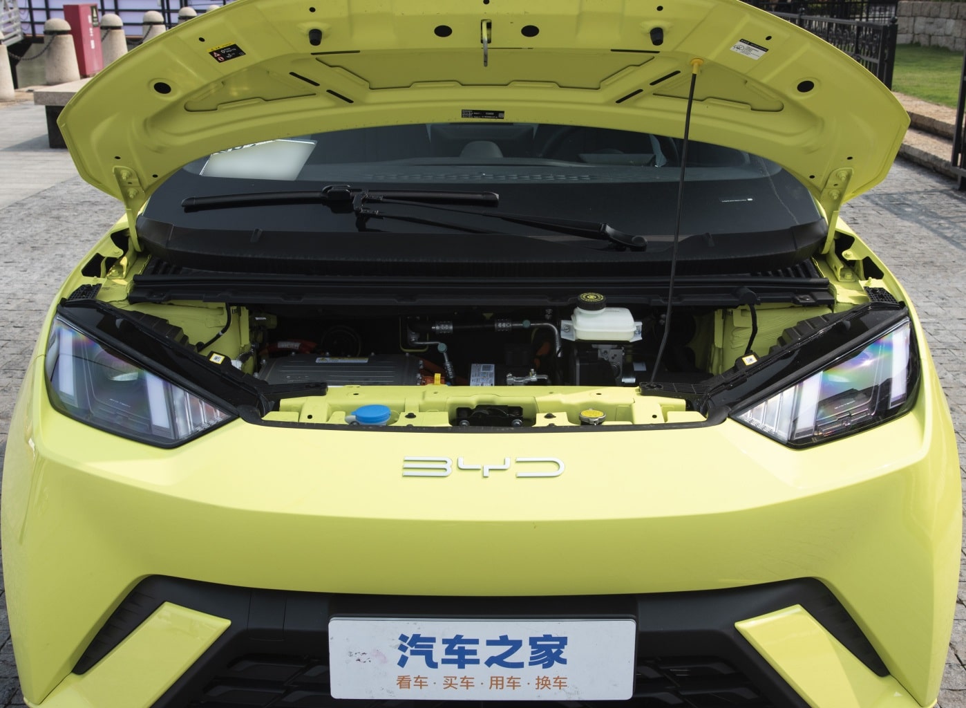 BYD Seagull interior revealed ahead of April 18 launch