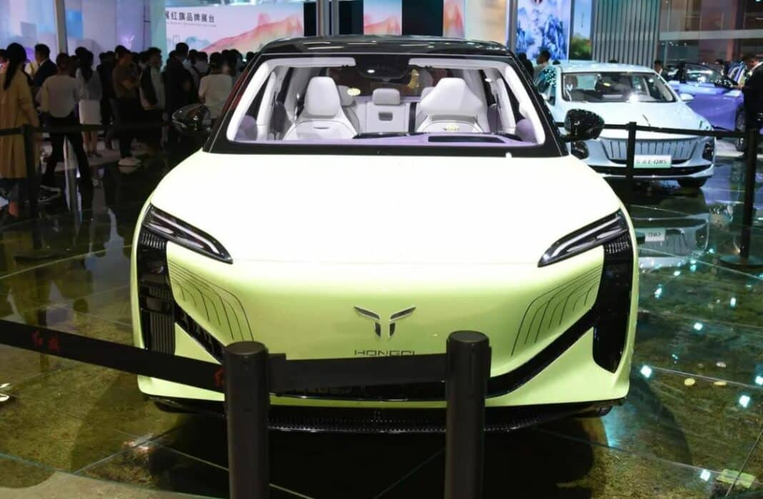 Hongqi E202 with 800V platform and swappable battery unveiled at Shanghai Auto Show