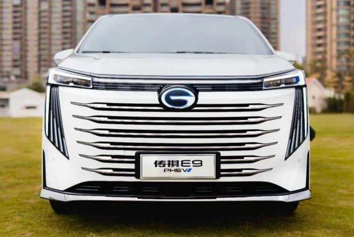 GAC Trumpchi E9 is a new hybrid MPV with over 1000km range