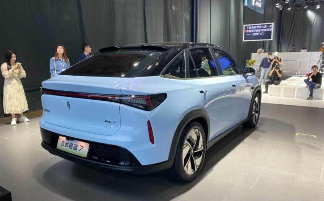 Geely's Ruilan 7 coupe SUV with battery swap at Shanghai Auto Show