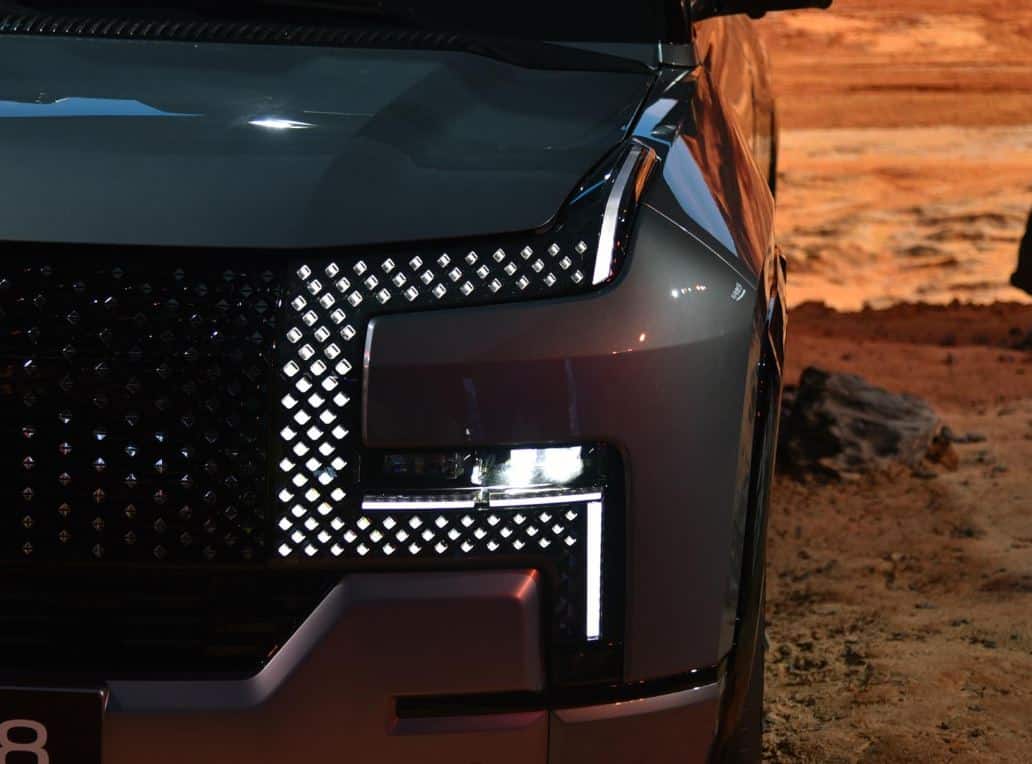 BYD's Yangwang U8 shows off at BYD technology conference