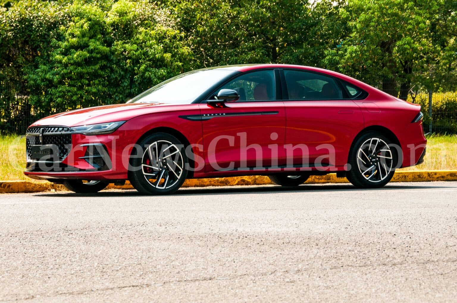 Test Drive | Lincoln Zephyr: China's Sleek Sedan Revival