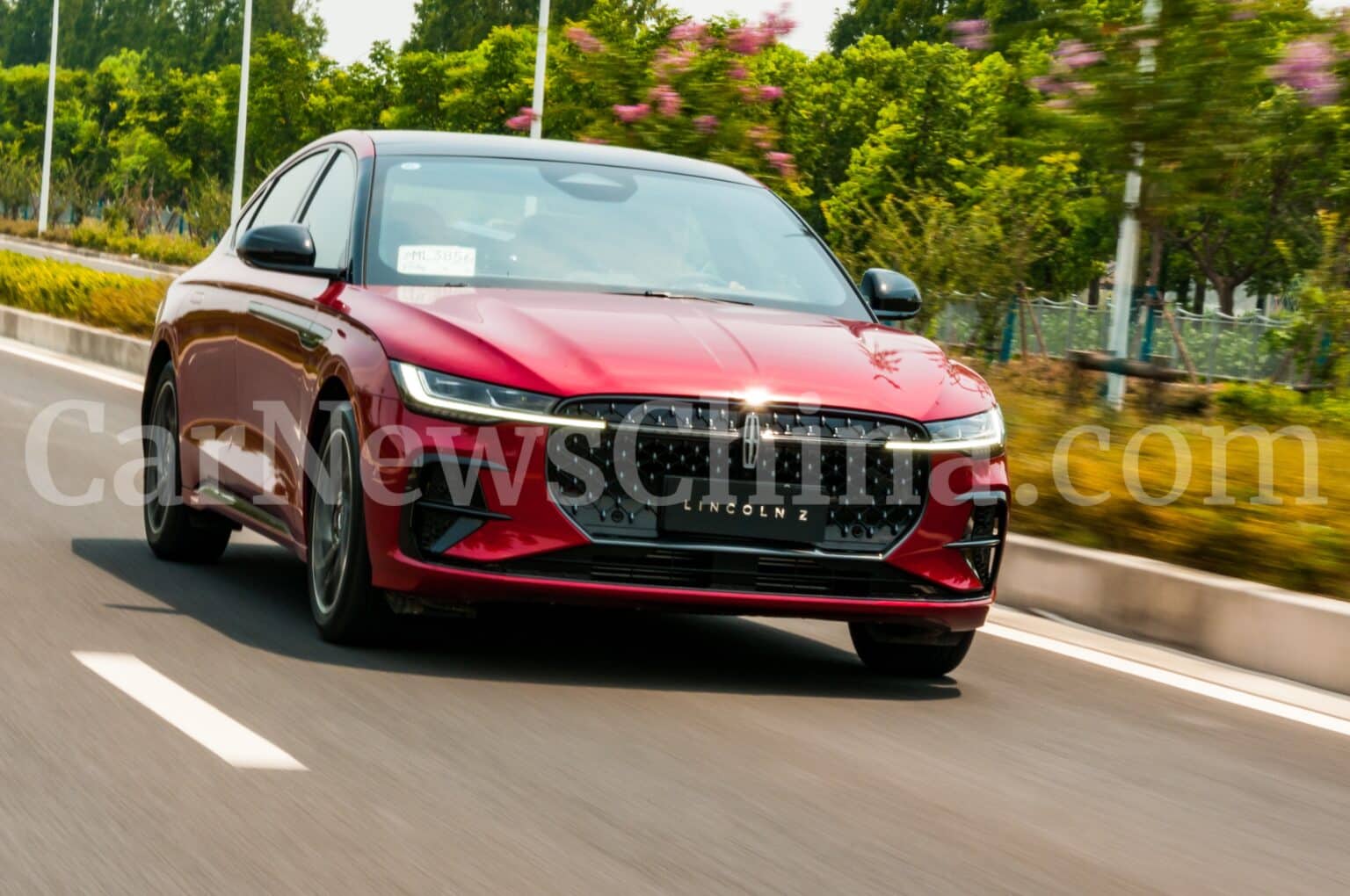 Test Drive | Lincoln Zephyr: China's Sleek Sedan Revival