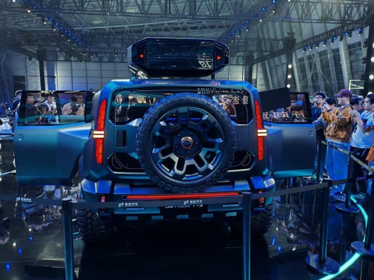 Jetour T-3 electric SUV unveiled with 1300 HP and suicide doors. The ...