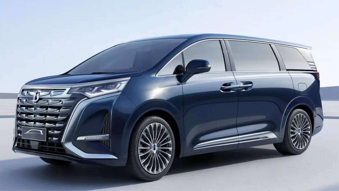 Wey Gaoshan is another Toyota Alphard killer in China