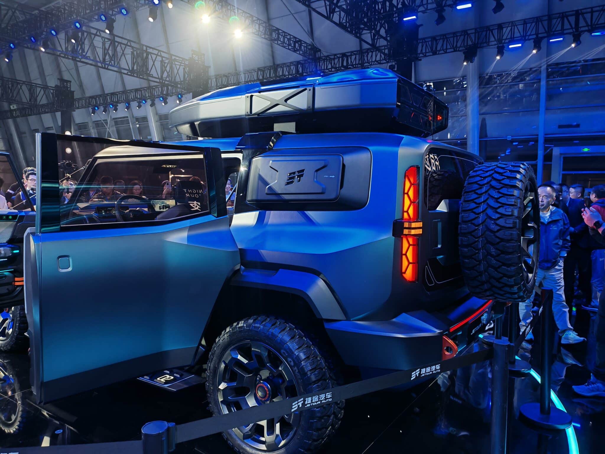 Jetour T-3 electric SUV unveiled with 1300 HP and suicide doors. The ...