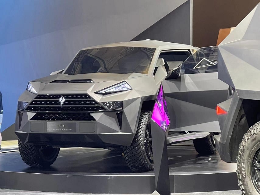 Karlmann King Zr is brutal SUV with 6.8L V10 for 1.2 million yuan