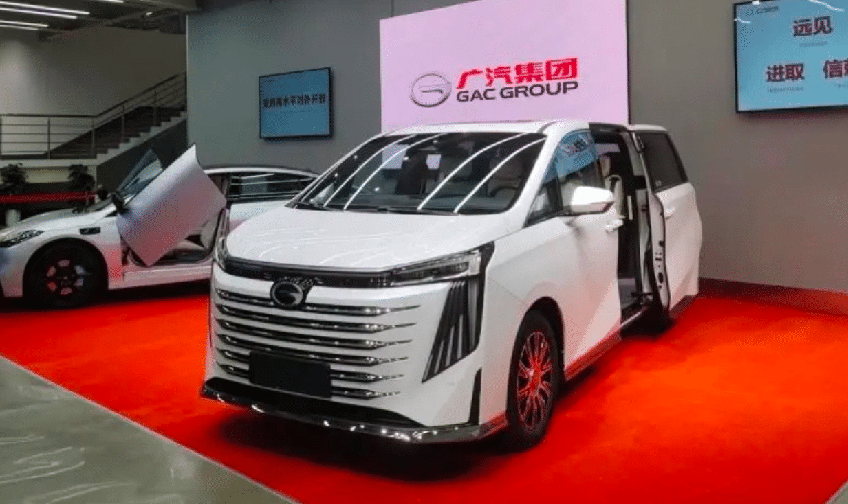 GAC Trumpchi E9 is a new hybrid MPV with over 1000km range