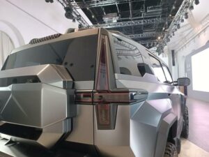 Dongfeng Mengshi M-Hero 917 EV production started. 1000 HP and 505 km ...