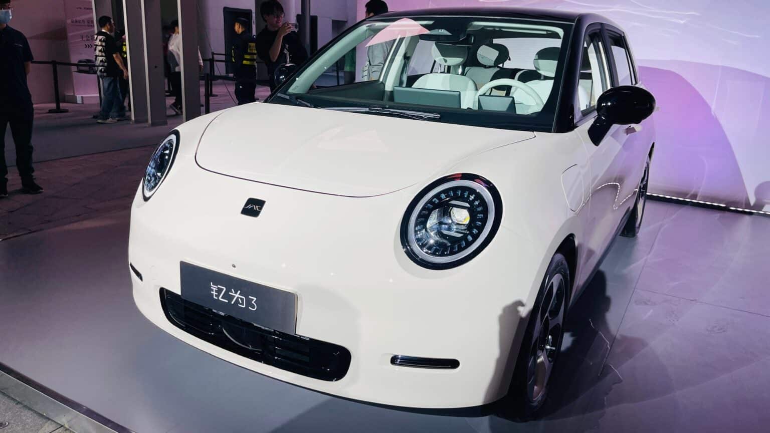 Nio’s manufacturer JAC opened pre-orders for Yiwei 3 EV. Starting from ...