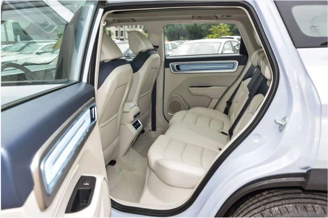 Designed for females, 2023 Geely Icon Protagonist launched in China, starts at 17,000 USD