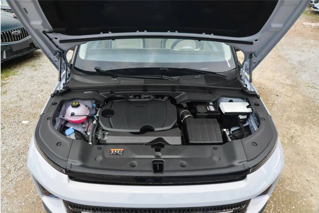 Designed for females, 2023 Geely Icon Protagonist launched in China ...