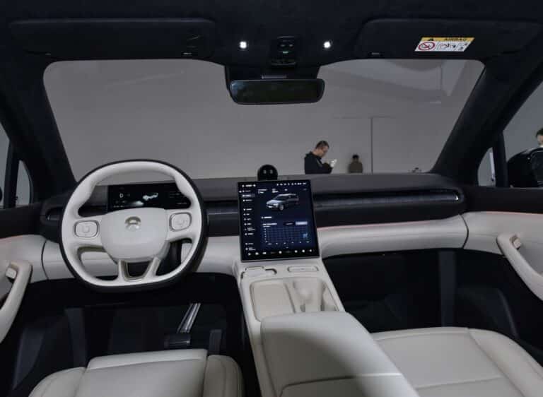 Nio ES6 Gen2 received 90 pre-orders per store in the first 72 hours in ...