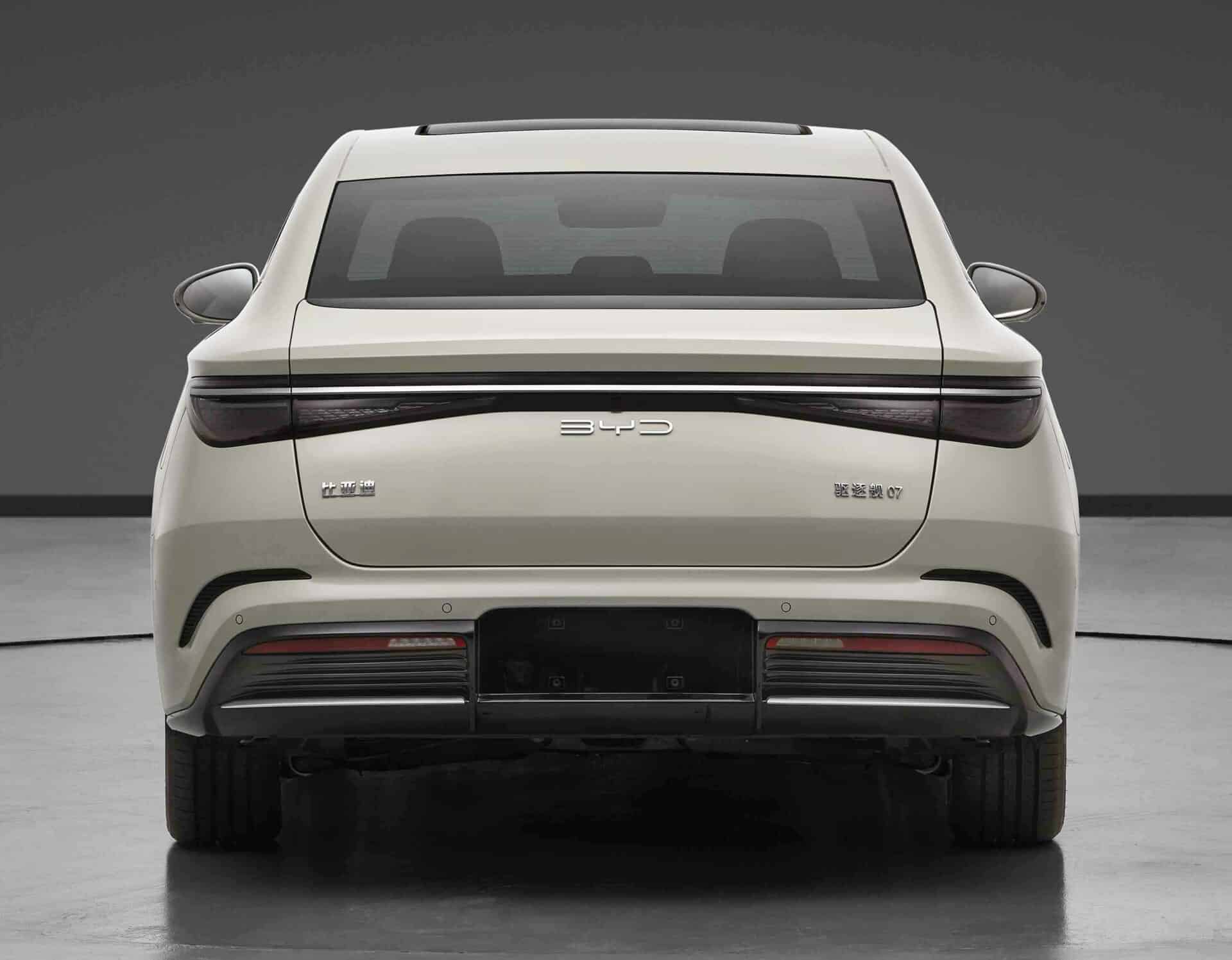 BYD Chaser 07 PHEV specs exposed by China's MIIT with 200km range