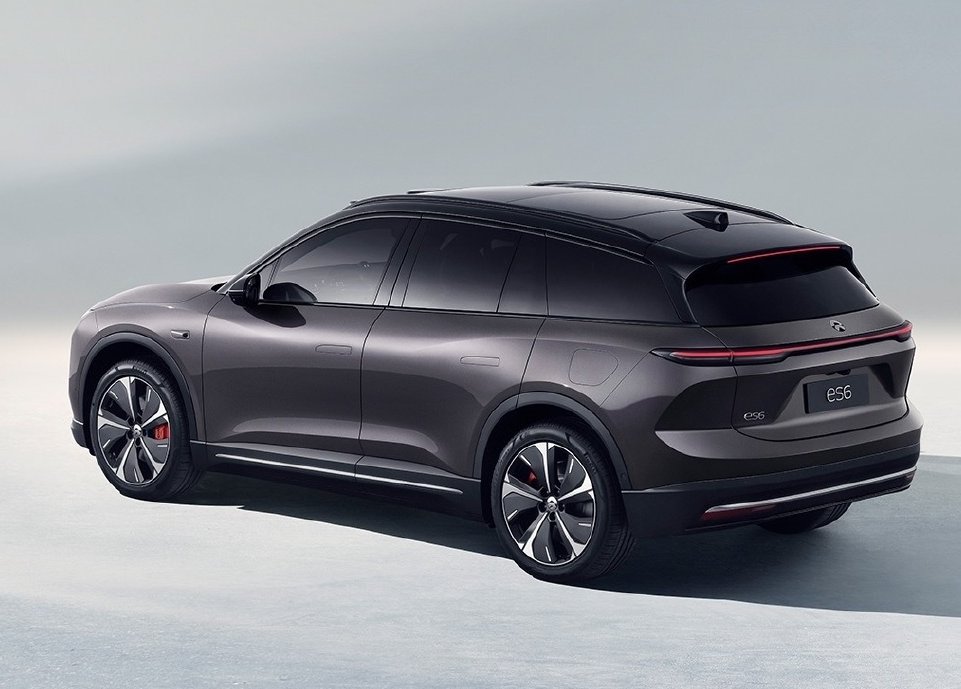 Nio ES6 2023 new pictures and specs revealed. Company's most important ...