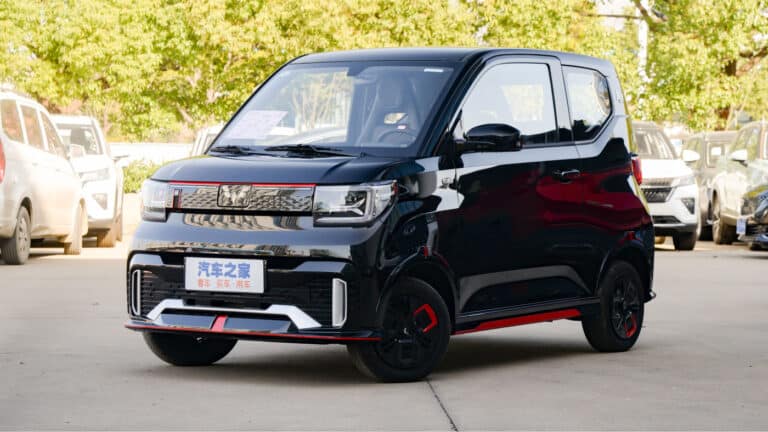 Wuling Hongguang Mini EV costs 2,850 USD with a battery subscription