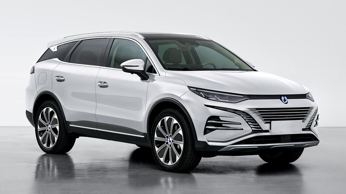 BYD’s Denza N8 interior was unveiled with 6 seats and a large screen