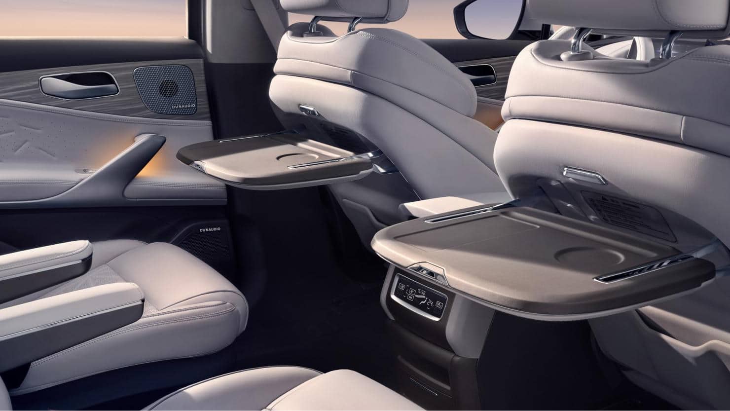 BYD’s Denza N8 interior was unveiled with 6 seats and a large screen