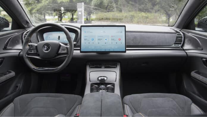 BYD launched new Han DM-i and DM-p PHEV sedans. Price starts at 27,000 USD