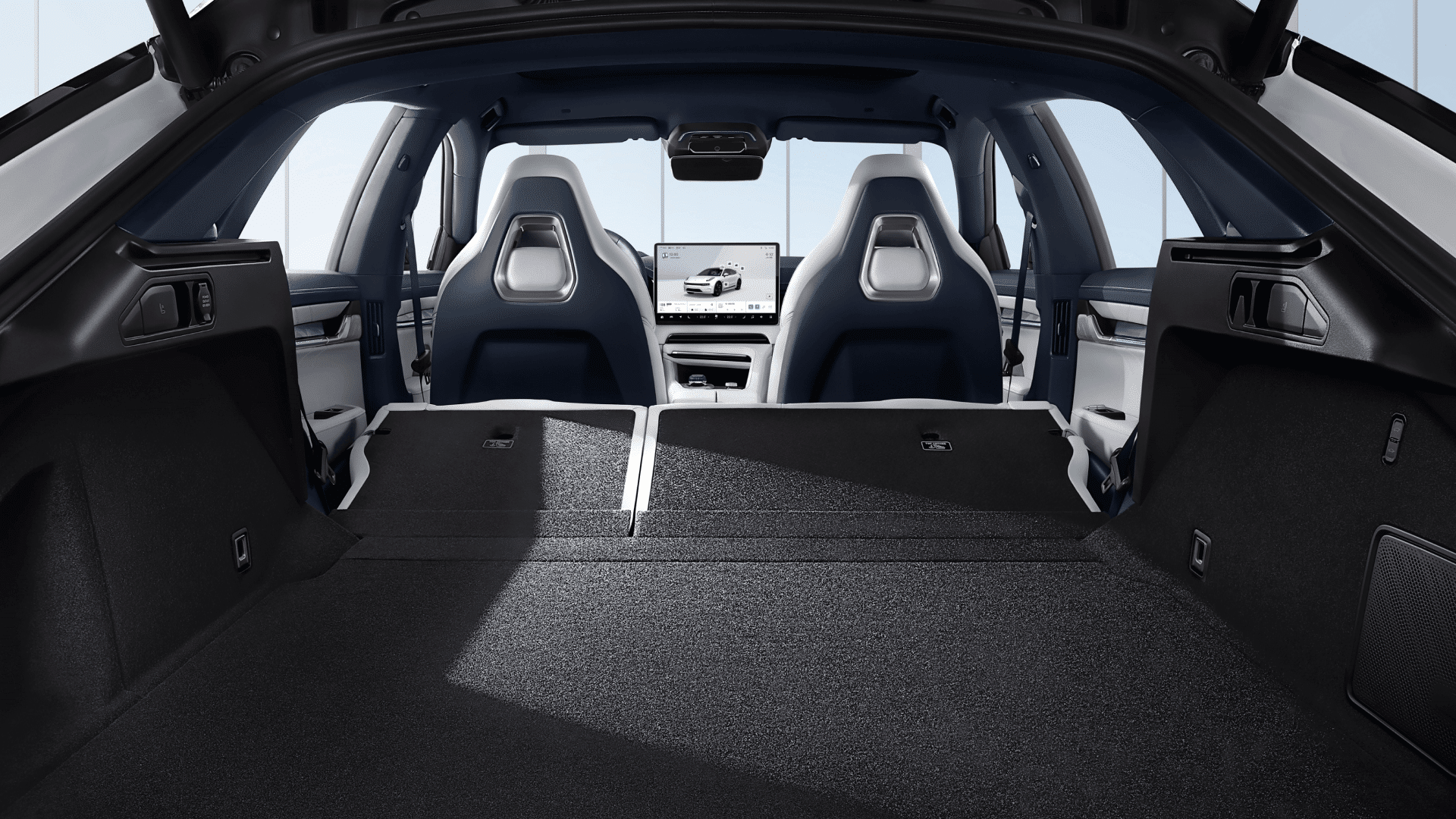 With a range exceeding 1,000km, Zeekr 001 started delivering the new ...