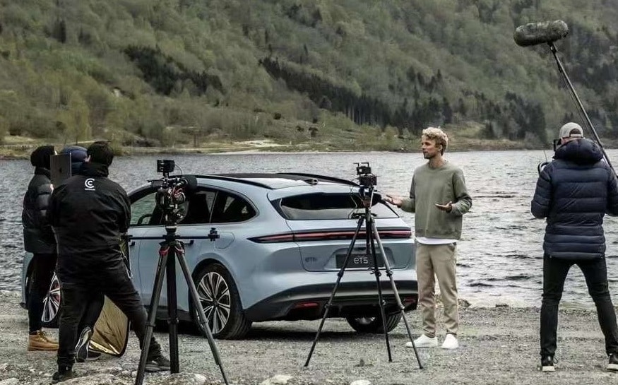 Nio ET5 Touring behind-the-scenes pictures leaks from promo shooting