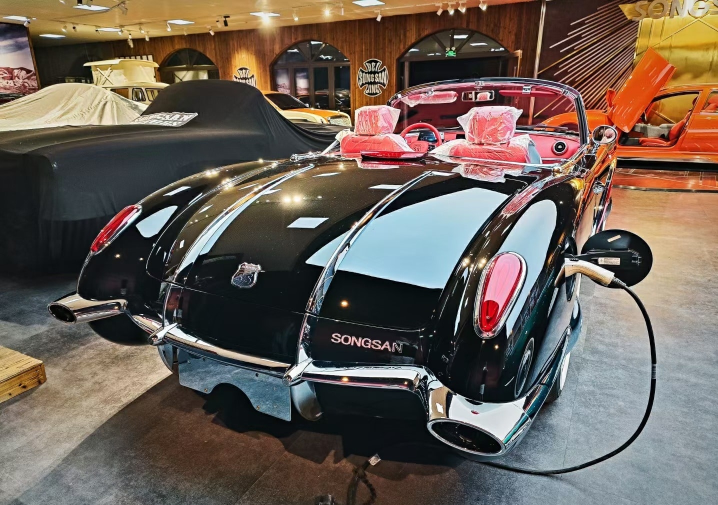 BYD-made Songsan SS Dolphin retro-roadster spotted on the streets in China