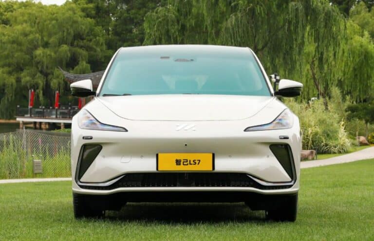 IM LS7 Urban Fit electric SUV launched with AI cockpit, price starts at 40,500 USD