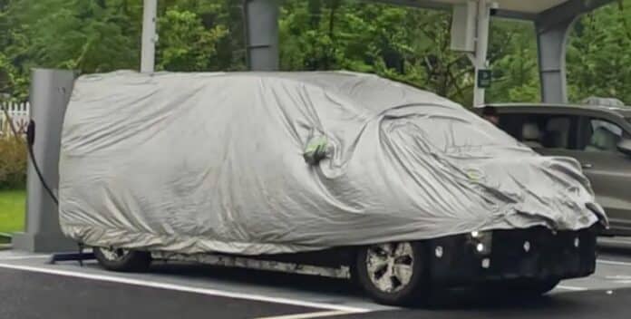 Li MEGA MPV is Li Auto's first pure electric vehicle, with latest CATL ...