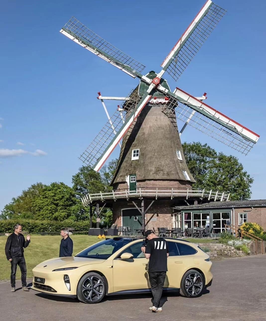 Nio ET5 Traveling to inauguration globally on June 15. Deliveries will get started inside of a ...