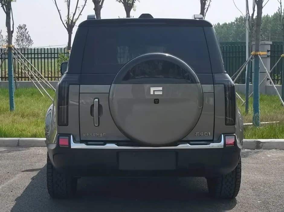 BAW Stone 01 hardcore EREV SUV with CATL's battery exposed on Chinese ...