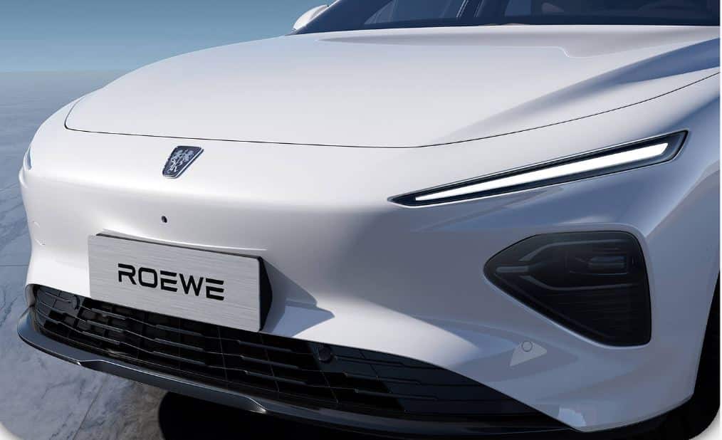 SAIC's Roewe D7 electric sedan official images released in China with ... SAIC's Roewe D7 electric sedan official images released in China with ...