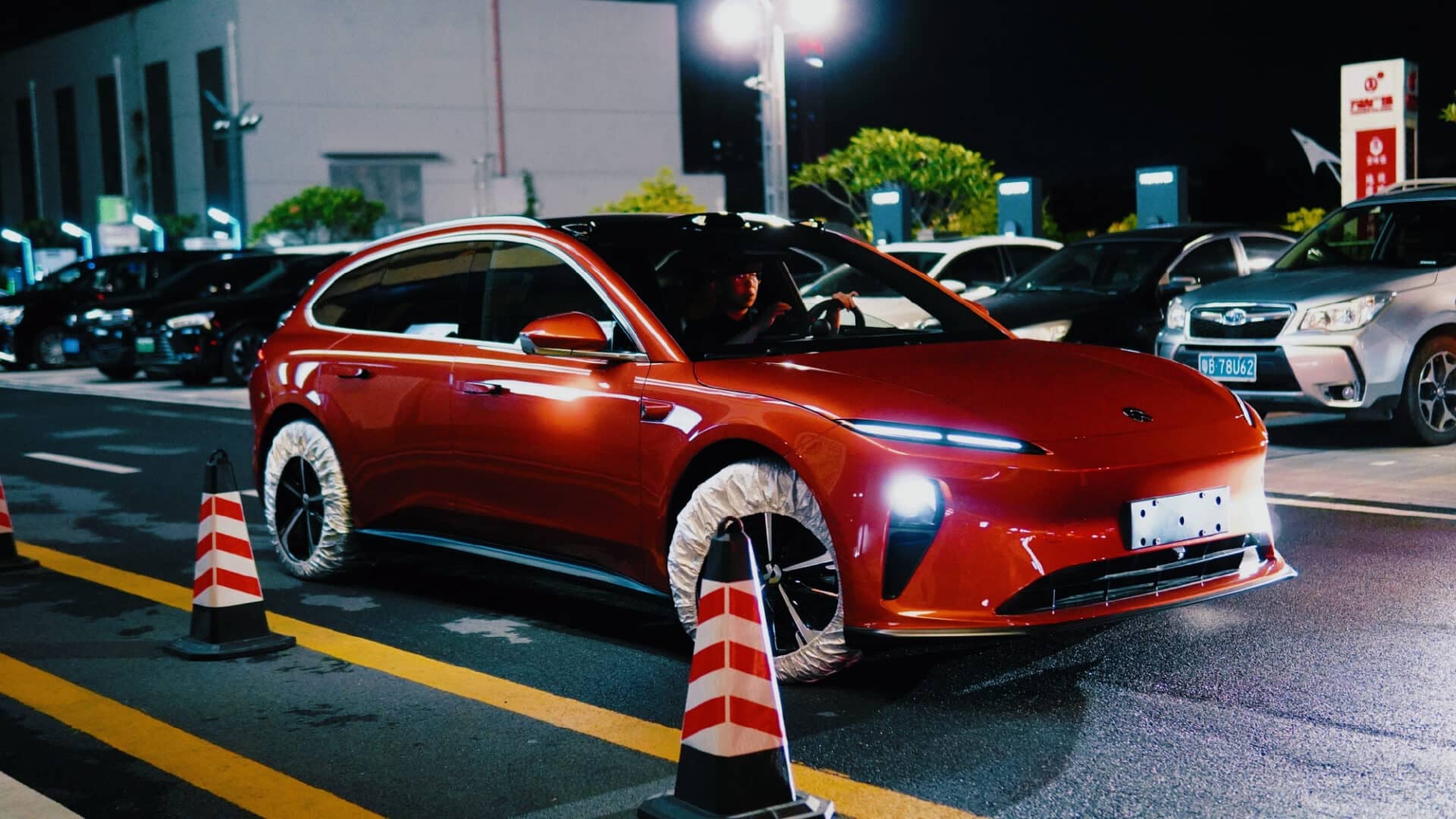 Nio ET5 Touring hits delivery centers in China. Officially launch on June 15